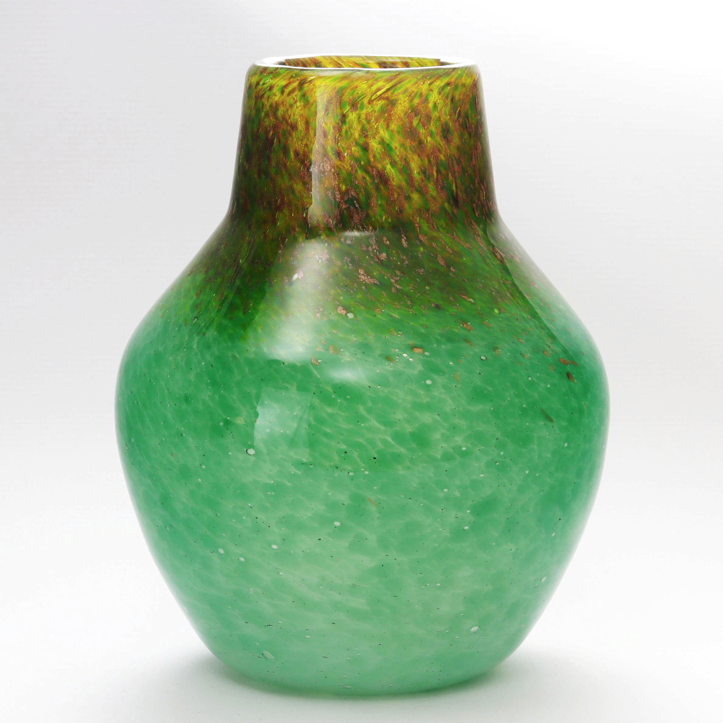 Monart Glass History | Antique Ethos