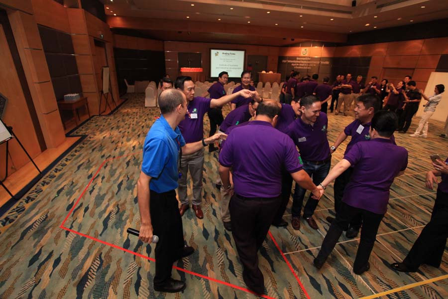 Human Knots | Problem Solving Activity | Team Building in Bangkok