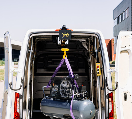 Light-Duty EasyLoad Hoist | National Fleet Products