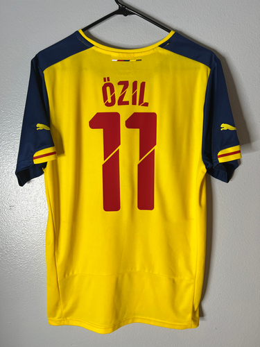 Arsenal 14/15 Away Ozil (M) | Galactic Soccer Kits