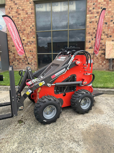 Toros TRS480W Mini Wheel Skid Steer Loader – Briggs & Stratton 23 HP ...