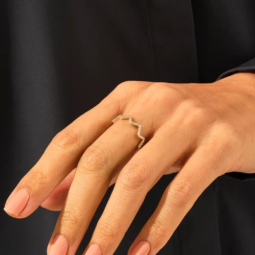 18K Solid Gold Diamond Zigzag Ring | The Karat Store
