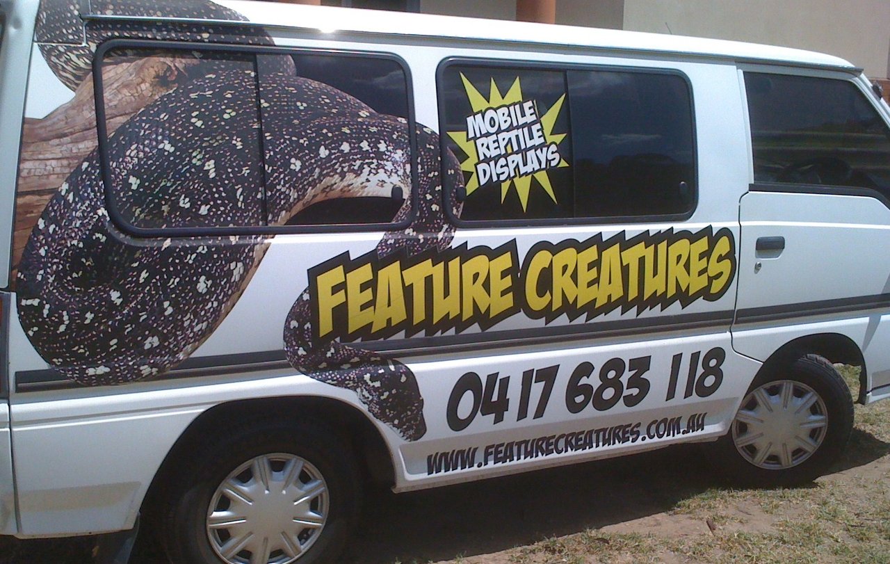 Wildlife Displays | feature-creatures