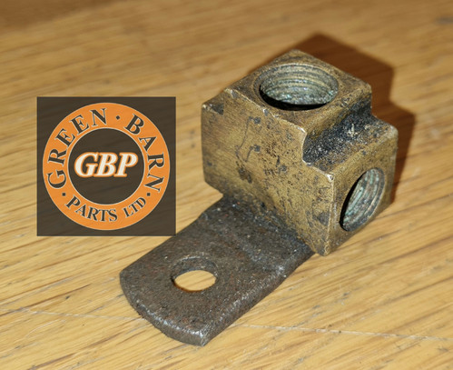 Brake pipe tee bracket, rear axles (take-off) | Green Barn Parts