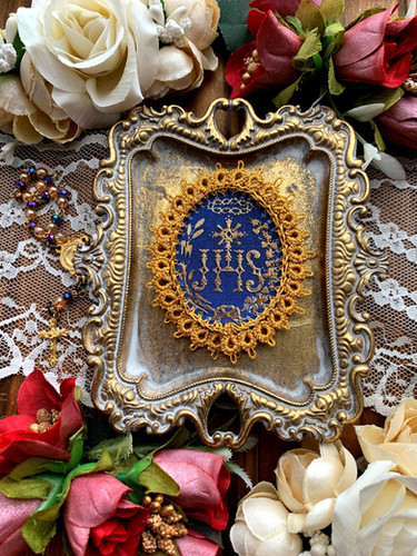 Holy Name JHS Royal Blue/Gold mini fabric lace holy card detente ...