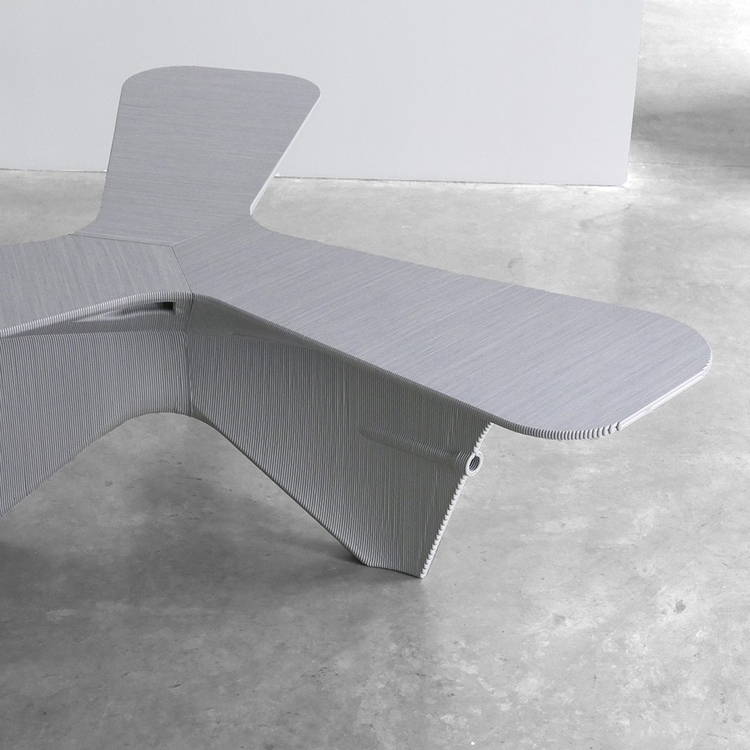 Propeller table