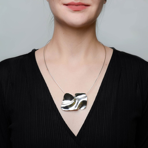 Illuusio - uniikki kaulakoru | Laura Bruun Design