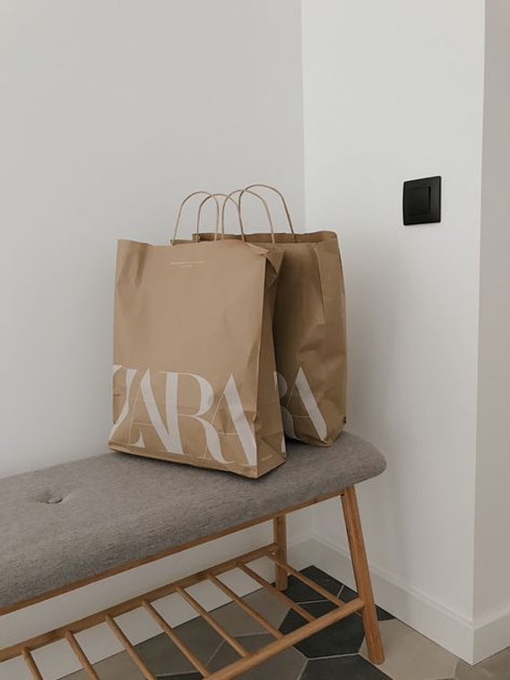 How to navigate the Zara Website