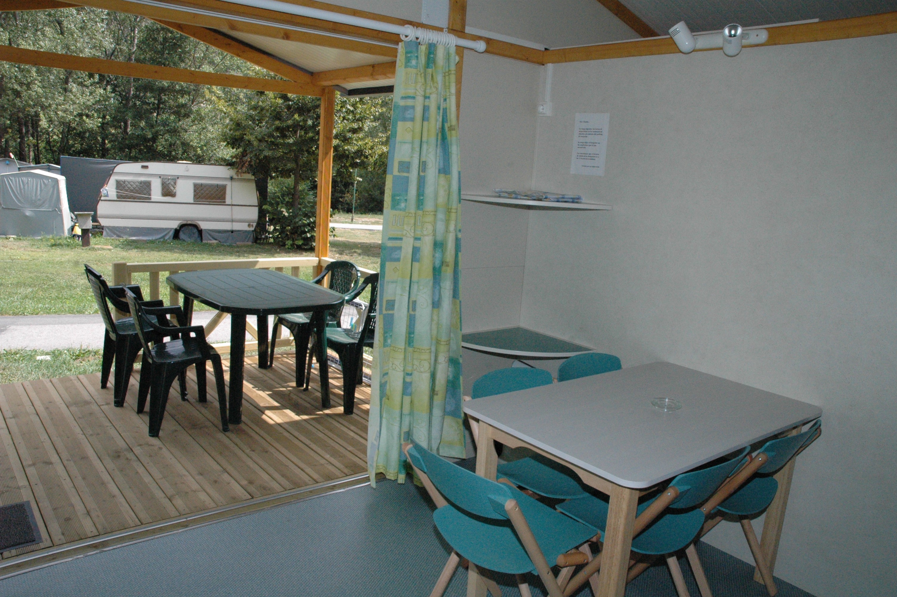 BUNGALOWS.CAST | fronterapark