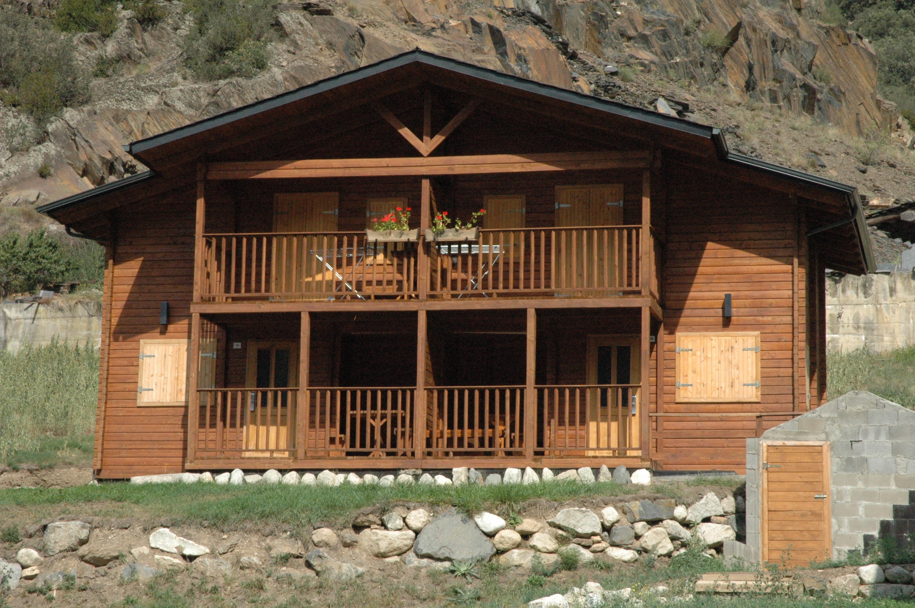 BUNGALOWS.CAST | fronterapark