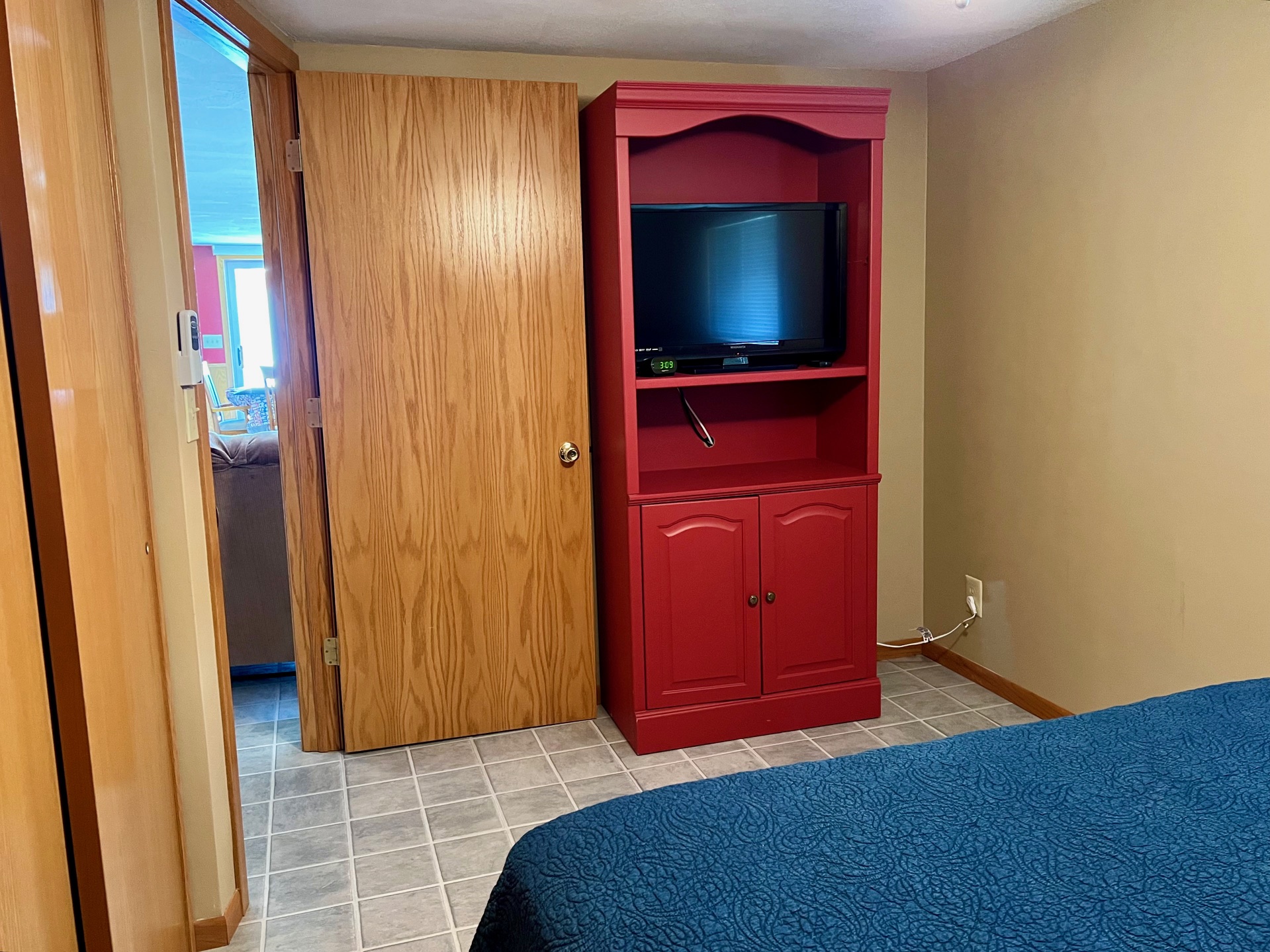 NEW PRICE! #22 Cabin Lovewell Cabin area, Lovewell Reservoir, Webber ...