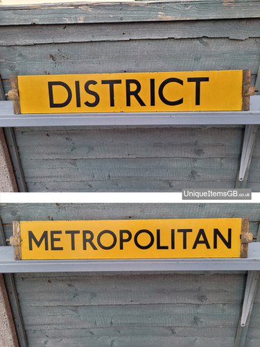 London Underground METROPOLITAN and DISTRICT Enamel Train Destination ...