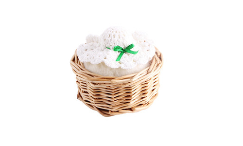 Dusting Leaves | M.Vita Montessori