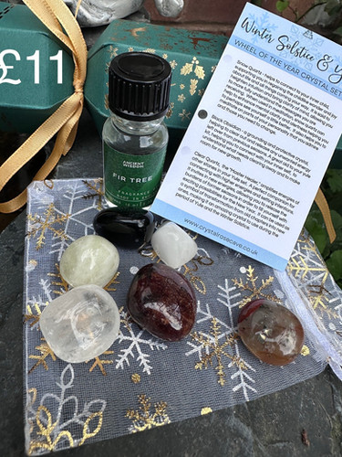 WINTER SOLSTICE AND YULE CRYSTAL KITS AND BRACELETS | Crystal Rose Cave