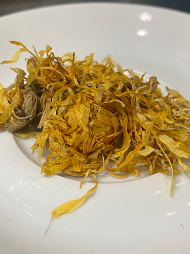 Whole Calendula Flowers | Tea Cozy