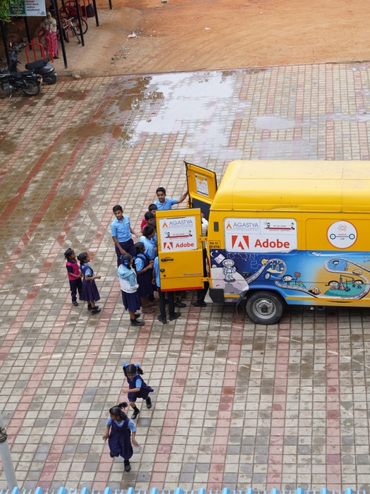 Mobile Innovation Lab | Design Thinking For All | Agastya International Foundation