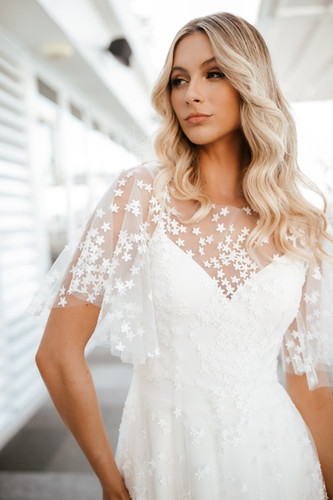 Wendy Makin Rene | Champagne&Lace