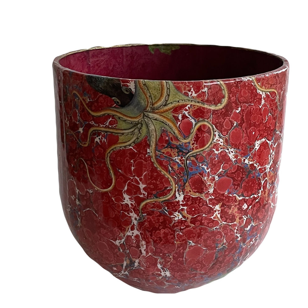 Octa-red Marbles | Alexandra van Nispen