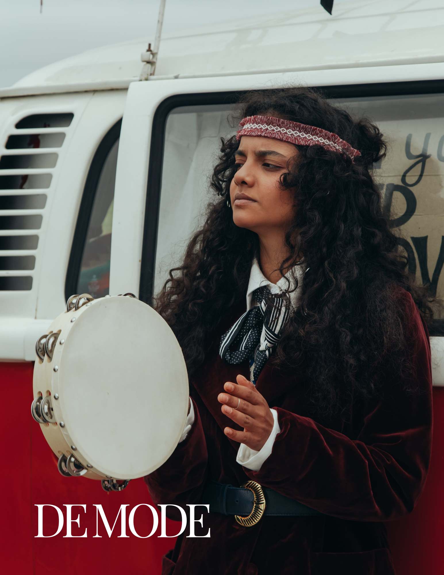 "SOUND OF THE SUBCULTURES - MUSIC AS AN IDENTITY AND EXPRESSION": DE ...