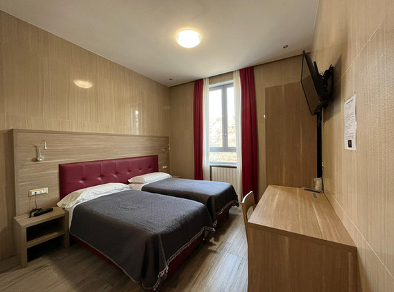 Rooms | Midway Hotel