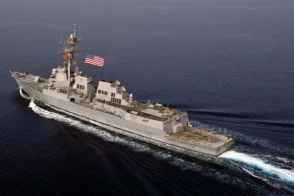 El destructor Jason Dunham regresa a EE. UU. tras 91 días en el Caribe.