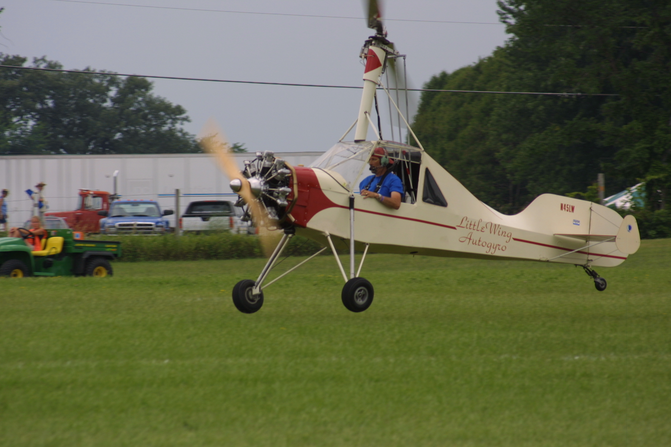 Auto-Gyro With Radial Engines