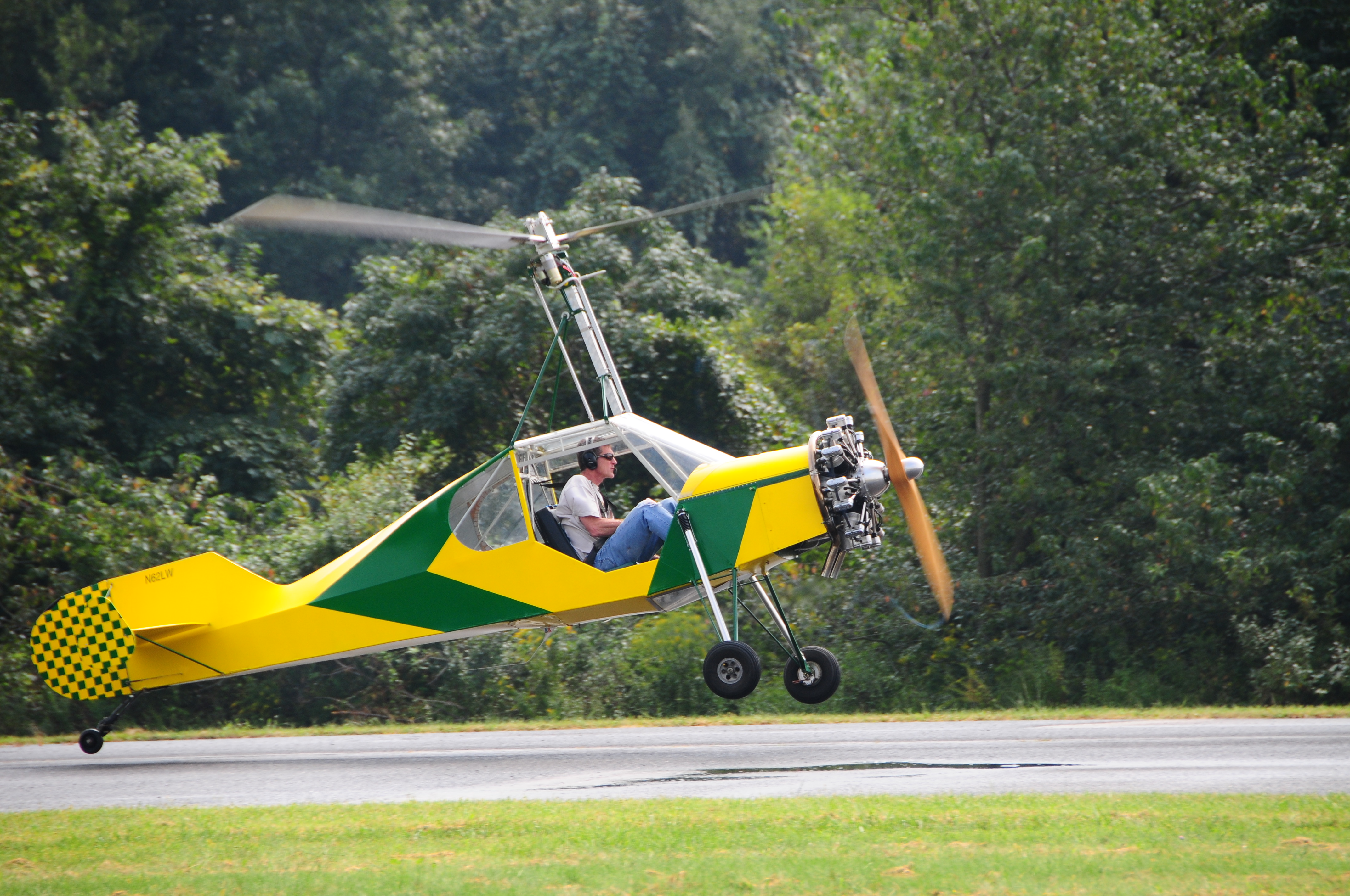 Auto-Gyro With Radial Engines