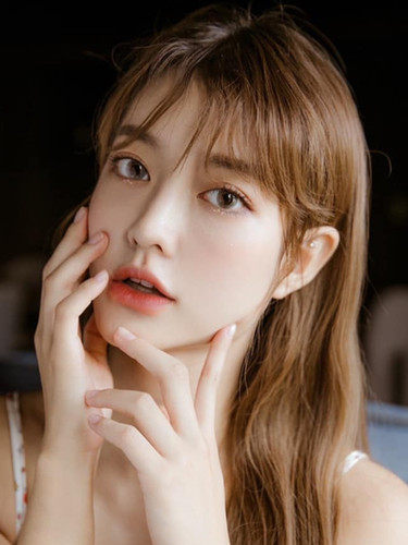 /Laura | 璽曜娛樂 Hephzibah