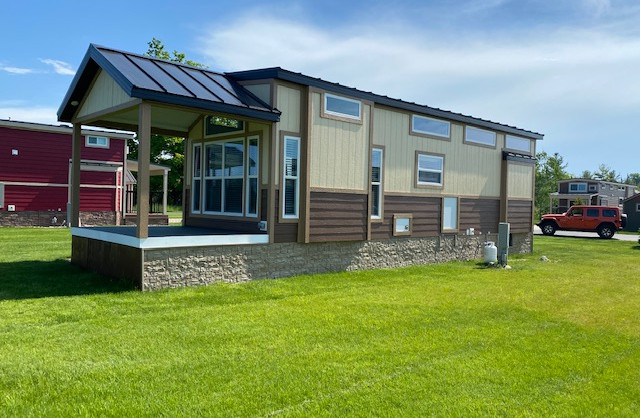 Cottage Estates Gallery | Traverse Bay RV Resort