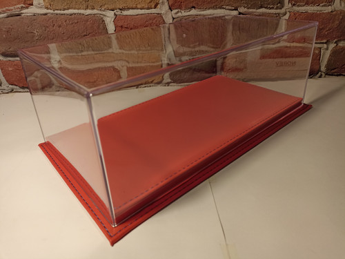RED LEATHER BASED PLEXY EXHIBITION BOX (CASE) | diamondhobby-showcas