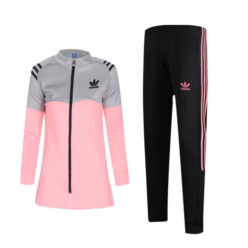 Female Adidas tracksuit | Catline Sneakers Emp
