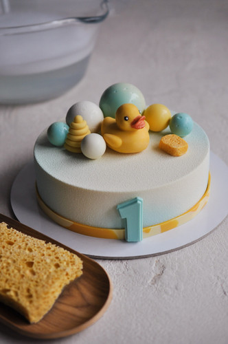Duck | T.A.I.P CAKE