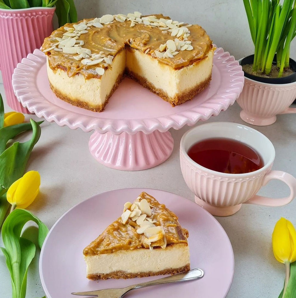 SERNIK Z KAJMAKIEM, sernik, kremowy sernik, sernik z twarogu z wiaderka