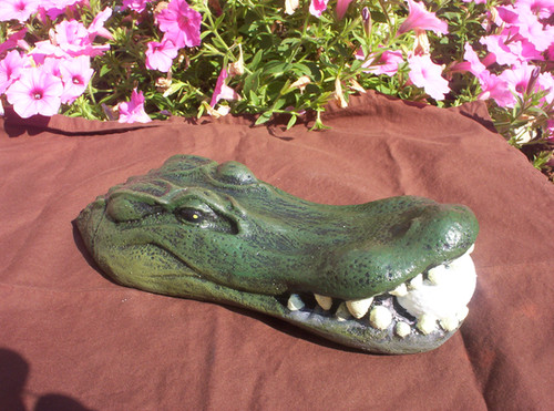 GATOR HEAD WITH GOLF BALL | Rubbermoldman