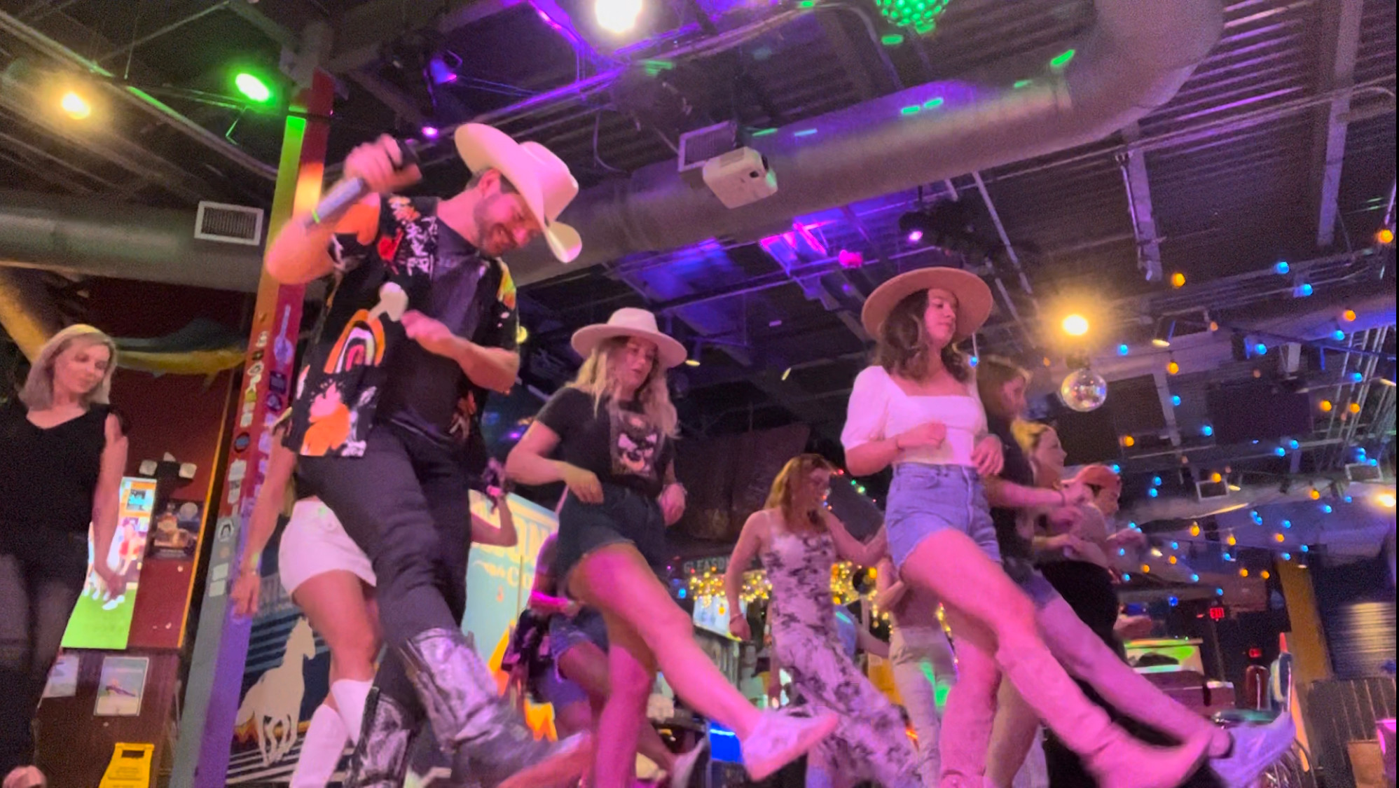 LINE DANCE CHANCE | Nashville's Line Dancing Instructor & Entertainer