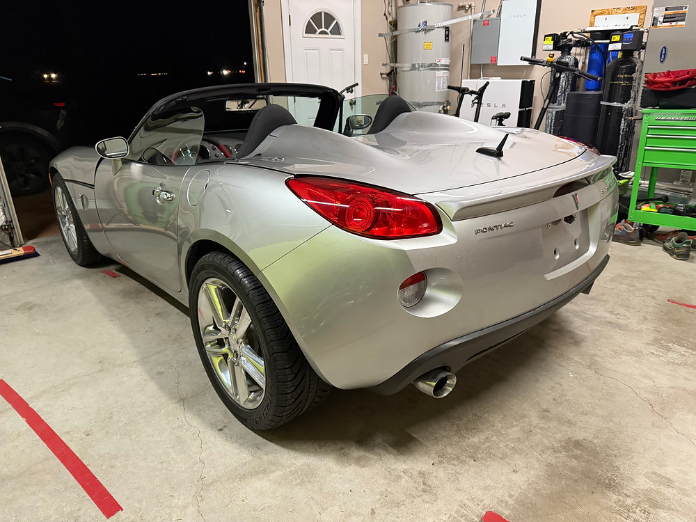 Custom Silver Pontiac Solstice Got a 2-Step Paint Correction and ...