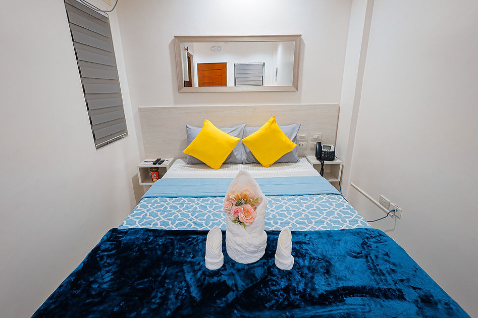 Hotel | Graham Hotels & Suites