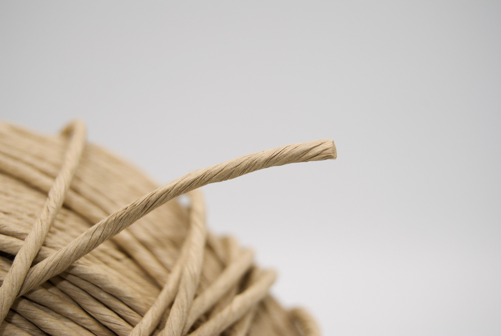 KAMI | Cordón papel · Hilo papel · Packaging · Encordado sillas