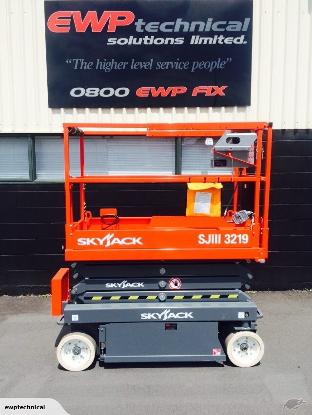 Scissor Lifts - Electric | EWP Technical, NZ