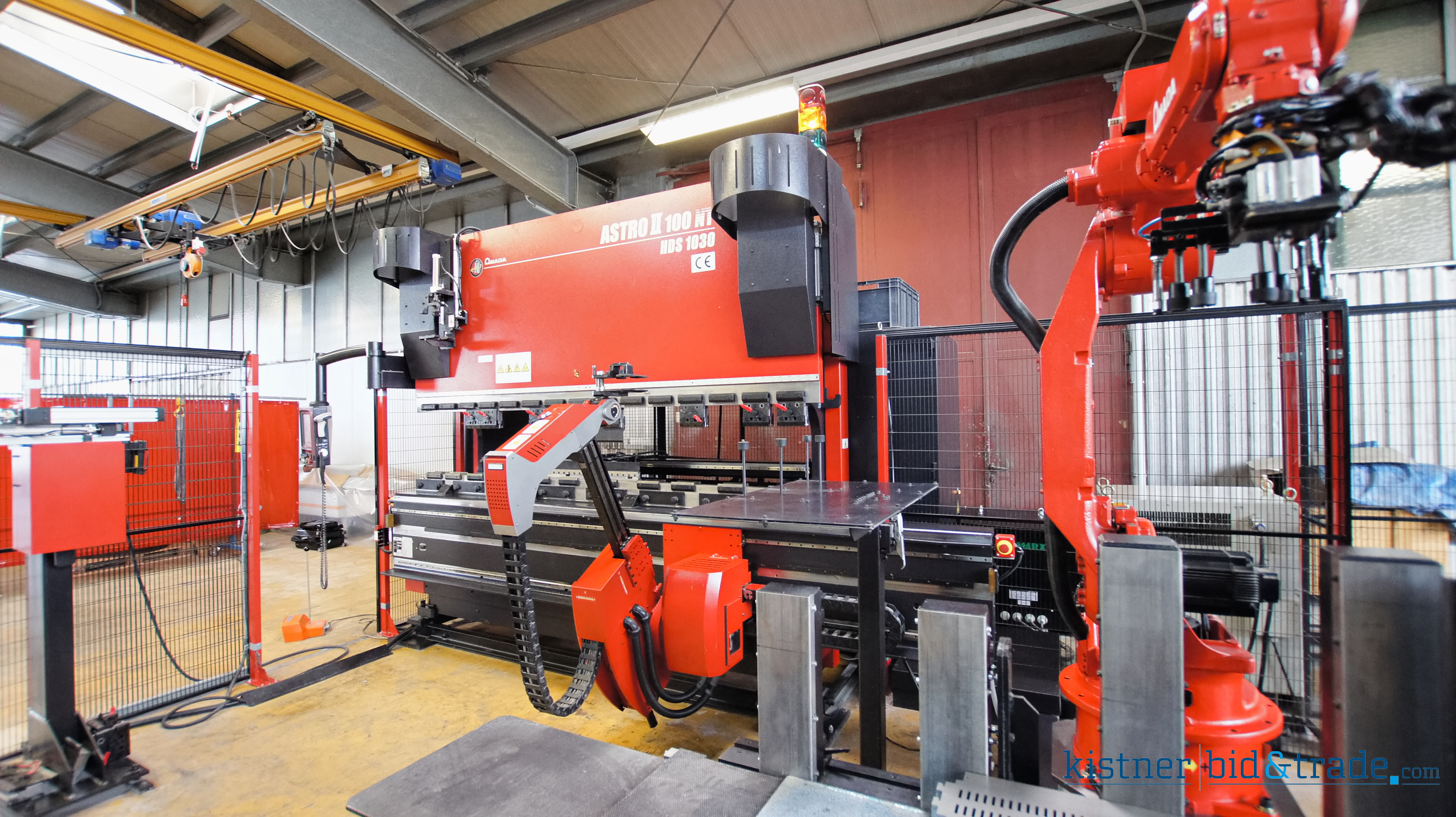 AMADA ASTRO 100 NT II - Bending Robot Cell
