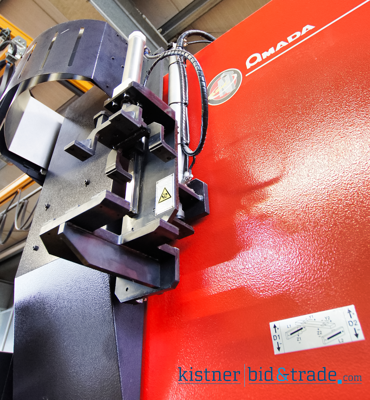 AMADA ASTRO 100 NT II - Bending Robot Cell