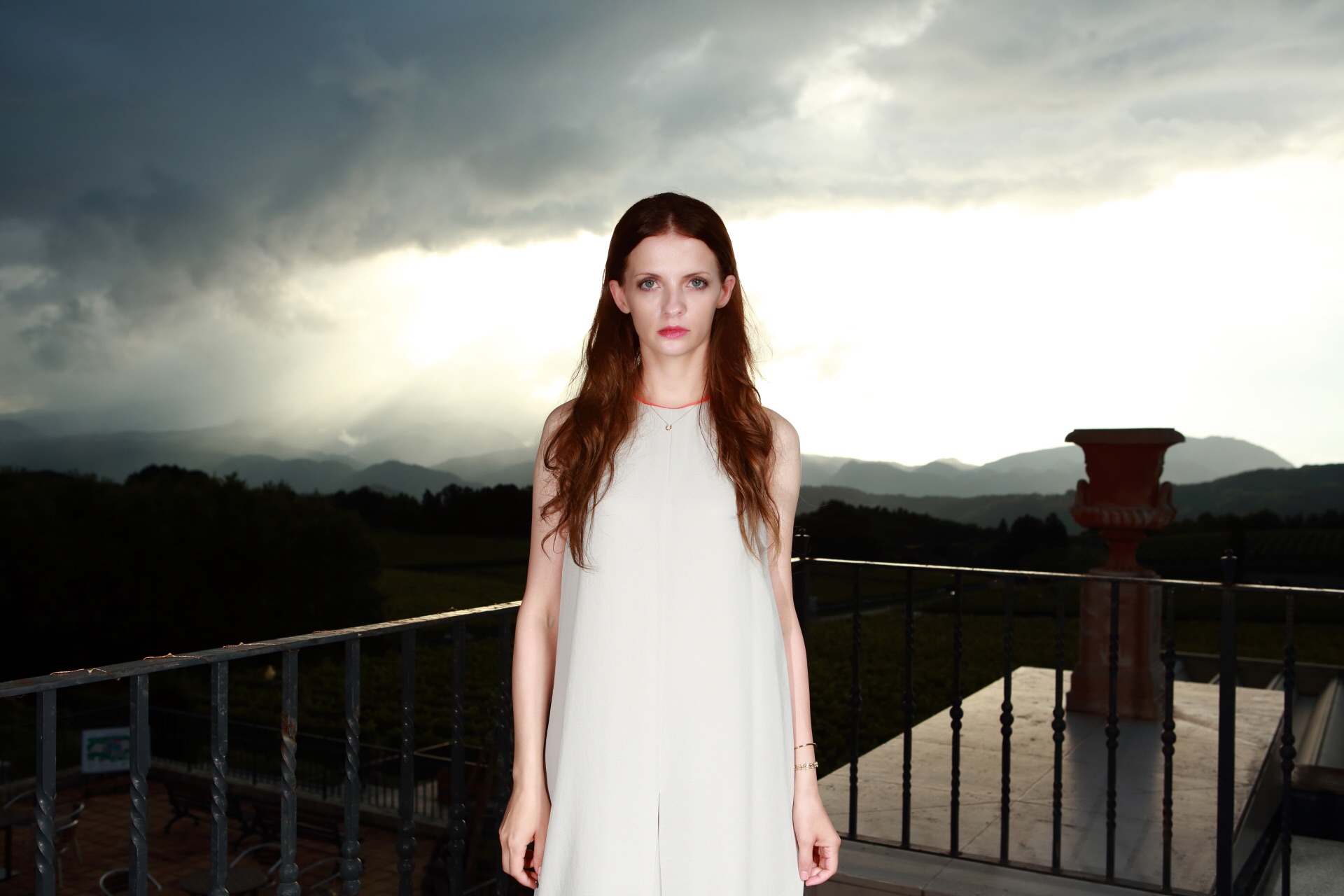 アナンダ・ジェイコブス | -芸能事務所-映像制作-emirheart inc