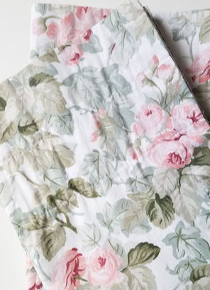 Laura Ashley Cottage Rose Valance Lined Floral 84" | chickadeevintage