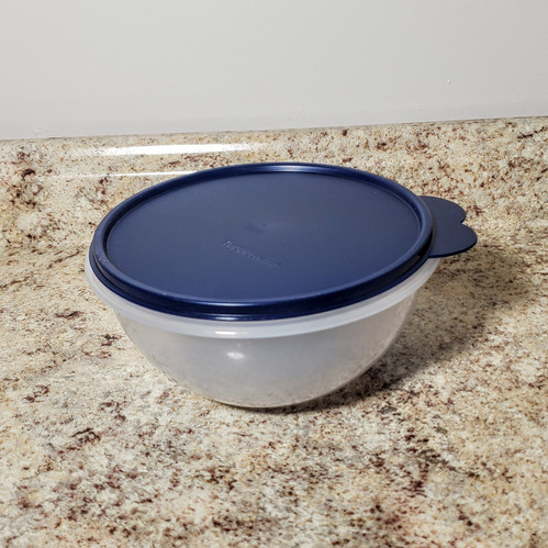 TUPPERWARE Wonderlier Bowl Classic Nesting Mixing 6 C Sheer w/ Blue ...