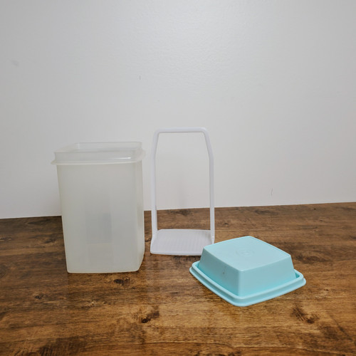Tupperware 1560 Pick-A-Deli Pickle Olive Keeper Container Teal Lid ...