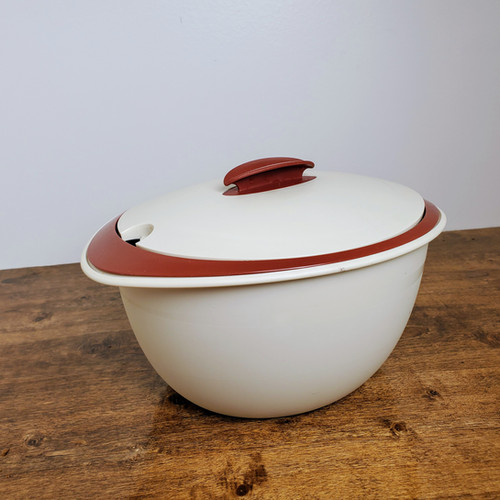 Tupperware Microwave Maroon Insulated Heat Serve & Store Bowls 4995 ...