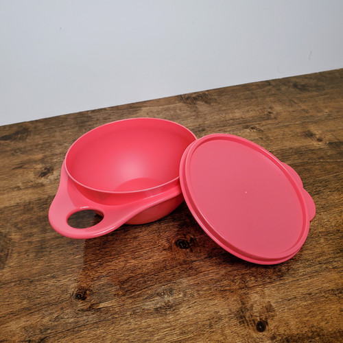 NEW Tupperware Thatsa Mini Mixing Bowl 2 .5Cup 600mL Rose Red #6809 ...
