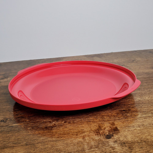 TUPPERWARE New ALOHA Home 9" Plates 360 mL 1 1/2 Cup plate #8911 ...