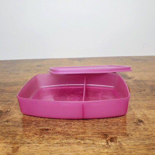 Vintage Tupperware Packette #813 Divided Lunch Snack Container Berry ...