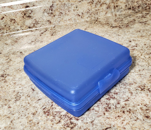 Tupperware Square Blue Sandwich Bagel Fruit Keeper Container 3752 ...